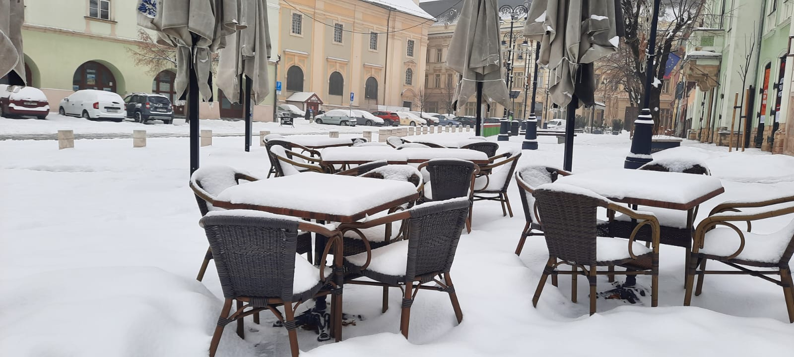 mese iarna zapada terasa piata mica (1) – Ziarul Mesagerul de Sibiu